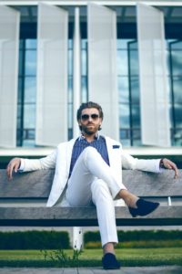 What is dress code Summer Chic? | DressCode.co.uk